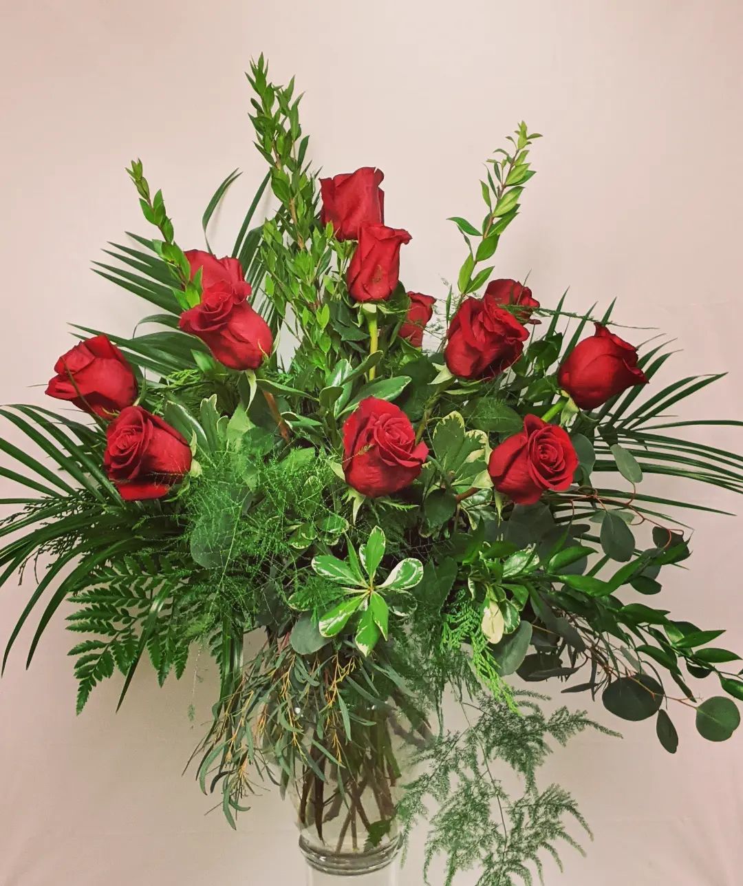 Tim's Touch Florist, Gifts & Flower Delivery :: A Classic Dozen