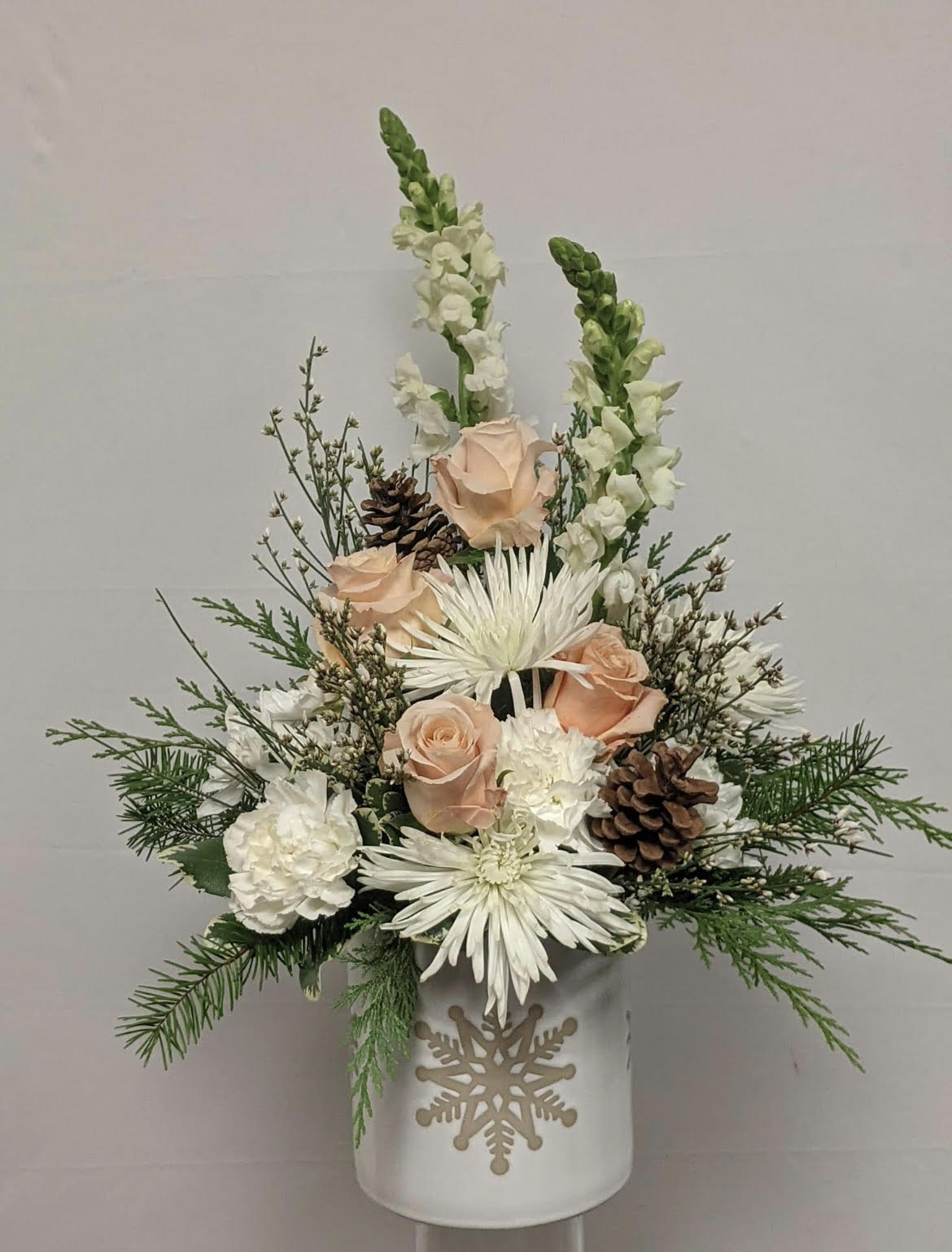 Tim's Touch Florist, Gifts & Flower Delivery :: Winter Snowflake