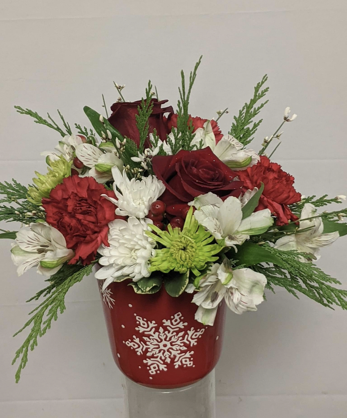 Tim's Touch Florist, Gifts & Flower Delivery :: Holiday Snow