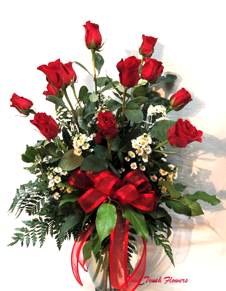 Tim's Touch Florist, Gifts & Flower Delivery :: Dozen Roses - Deluxe